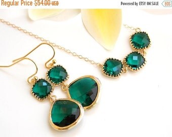 Unique emerald wedding set related items | Etsy
