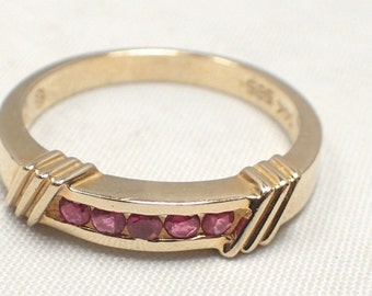 Estate ruby ring | Etsy