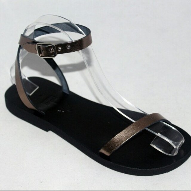 Unique style handmade leather sandals and more. by Calpas on Etsy