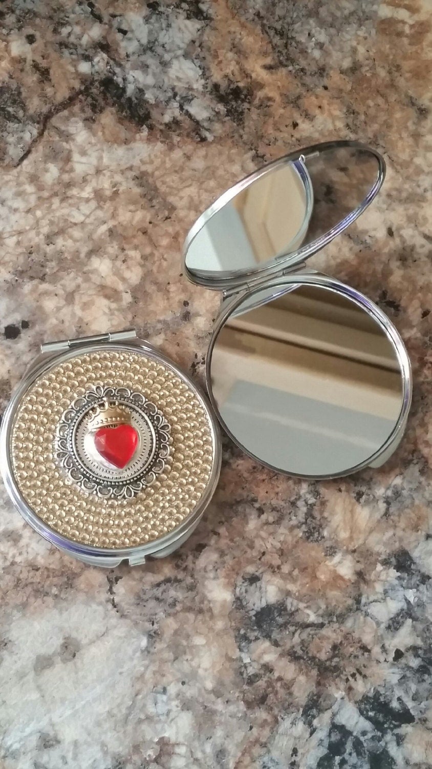 DIsney Descendants EVIE Magic Mirror by ItsAGirlThingDesignz