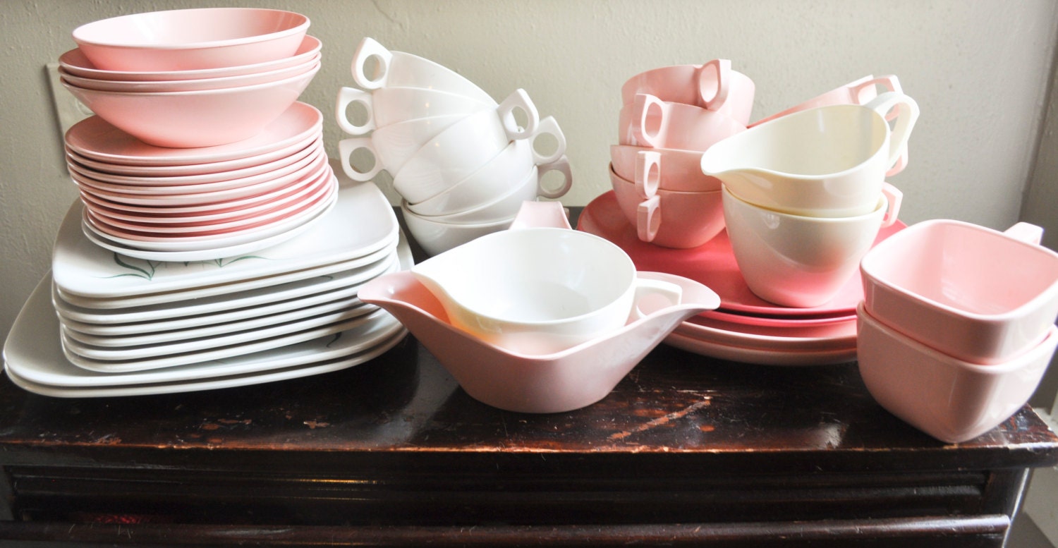 Vintage 48 pc Lot of Pink and White Melmac Aztec, Texas Wear, Mallo ...