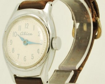 Suizo vintage quartz wrist watch oversized gold-toned by pmtime