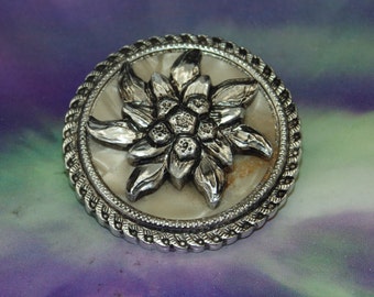 Edelweiss brooch | Etsy
