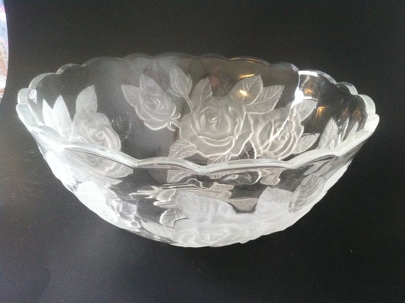 Mikasa Embossed Frosted Rose Punch Bowl By Michellesvarietyshop