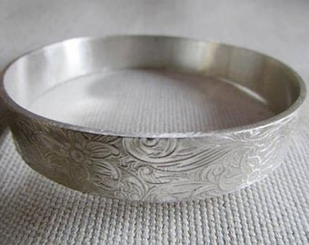 Wide silver bangle | Etsy