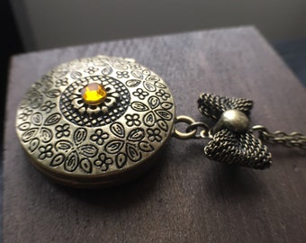 Gothic locket | Etsy