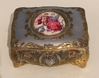 Red velvet lining | Etsy