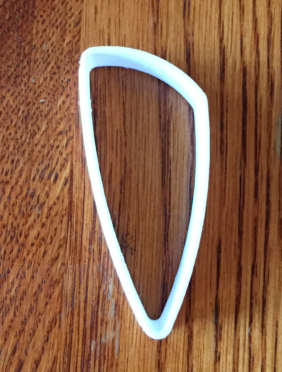 Puffy scalene triangle polymer clay cutter