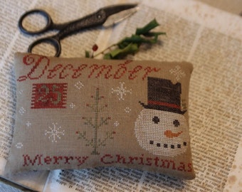 Primitive Cross Stitch Pinkeep Pattern Endless Hearts