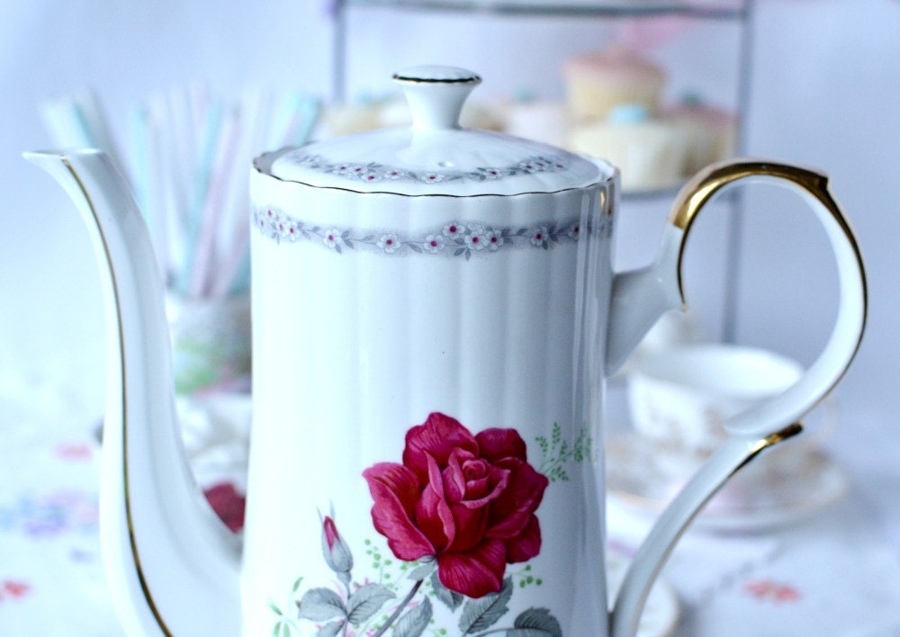 English bone china roses coffee pot / teapot: Royal Stafford Roses to ...