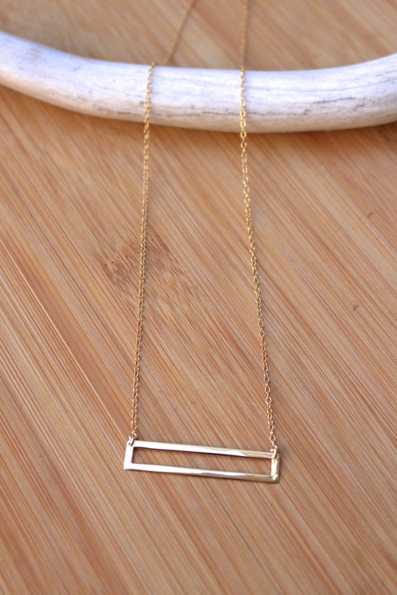 Rectangle Outline Necklace / Modern Geometric Necklace / Gold