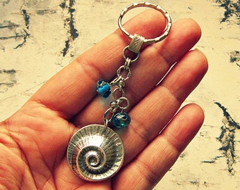 Sea shell keychain | Etsy