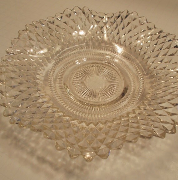 Vintage Clear Glass Diamond Point Cut Ruffled Dish