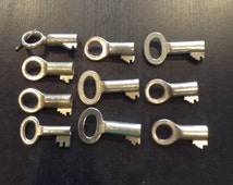 Popular items for bulk skeleton keys on Etsy