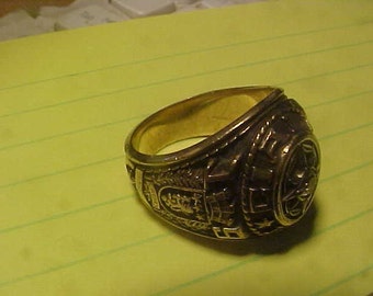 Vintage class ring | Etsy