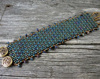 handcrafted high quality beadwoven jewelry by TheHighBead on Etsy