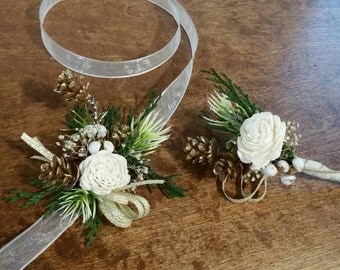 Winter corsage | Etsy