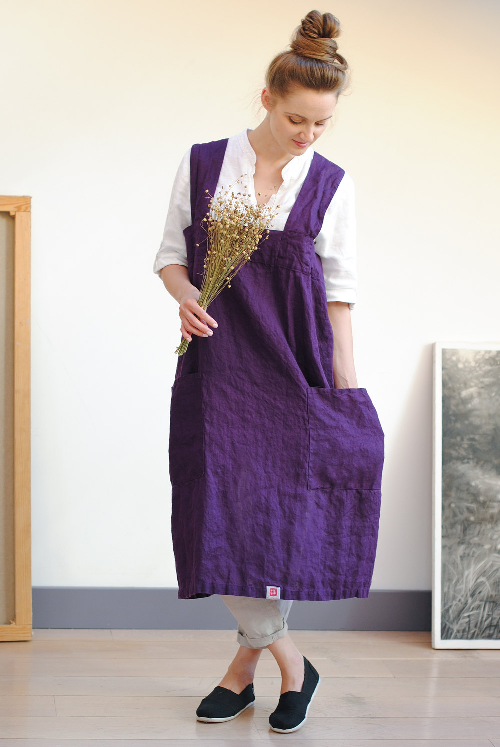 Linen pinafore apron linen pinafore with pockets square