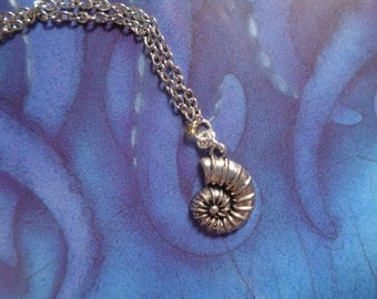 Ursula necklace | Etsy