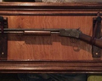 2 Gun Rack Wall mount gun display rack Red oak with