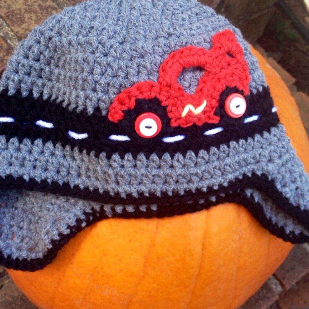 Handmade crochet clothing and patterns. by SimplySophistiKated