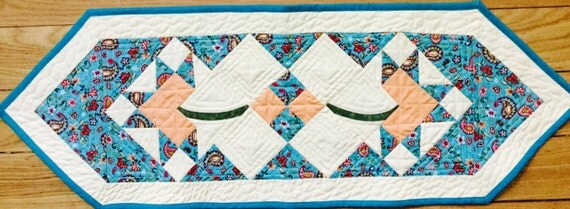 Table runner handmade and quilted patchwork sunny leaf design