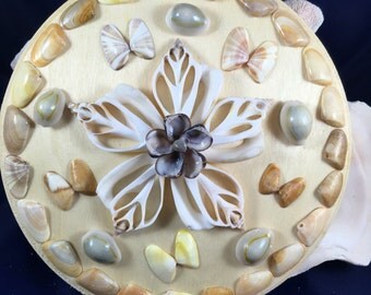 Unique Handcrafted shell art by Treasuresofmermaids on Etsy