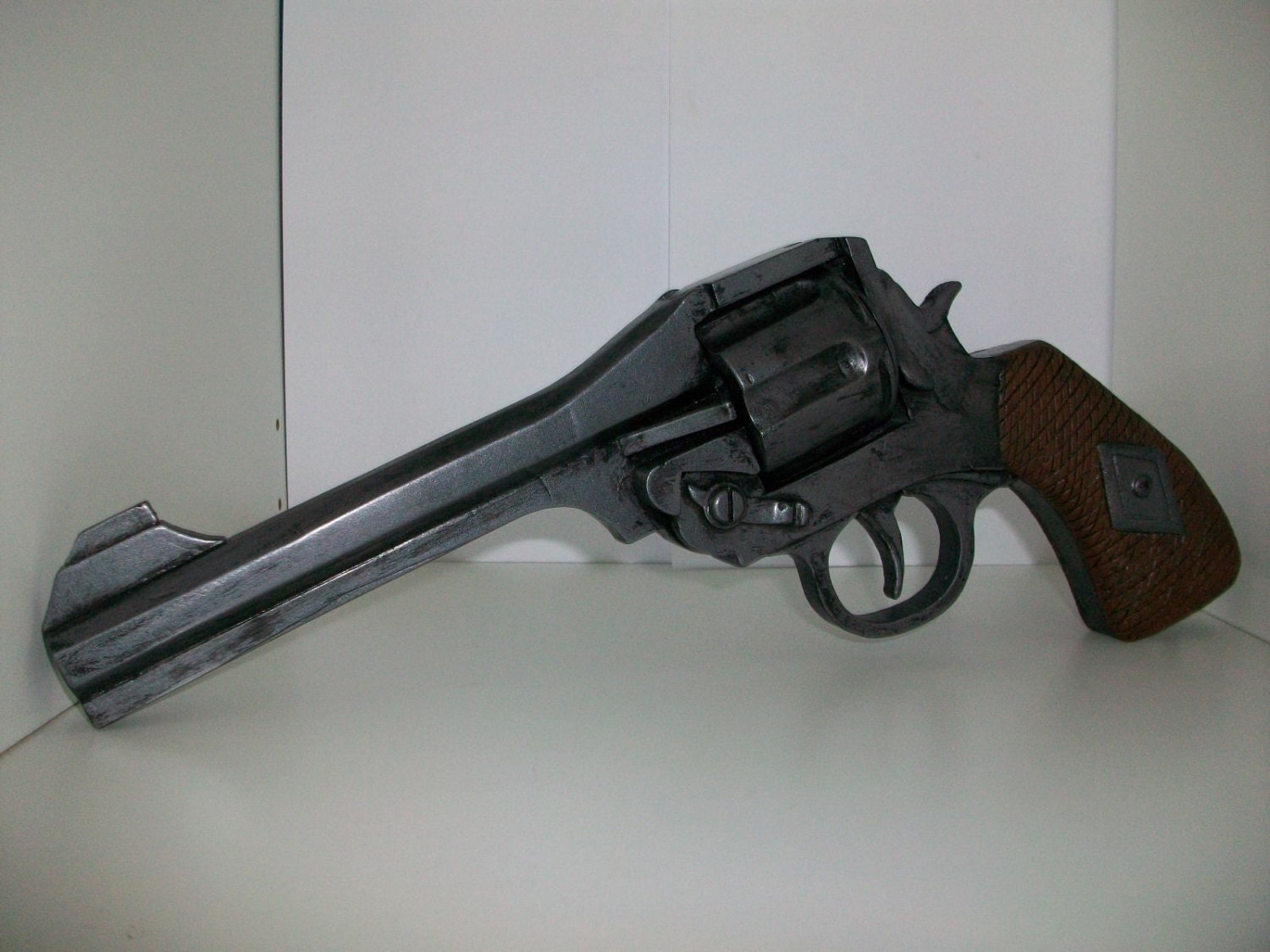 bioshock pistol prop replica resin kit