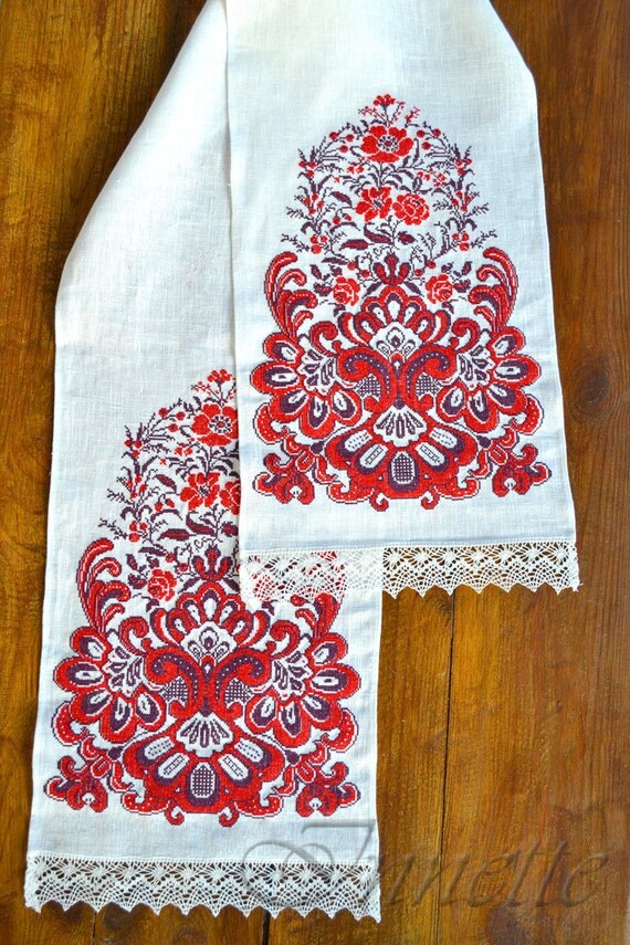 Ukrainian Traditional Embroidered Rushnyk