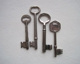 Items similar to Huge Skeleton Key Gate Key Prop Key Love Key Wedding ...