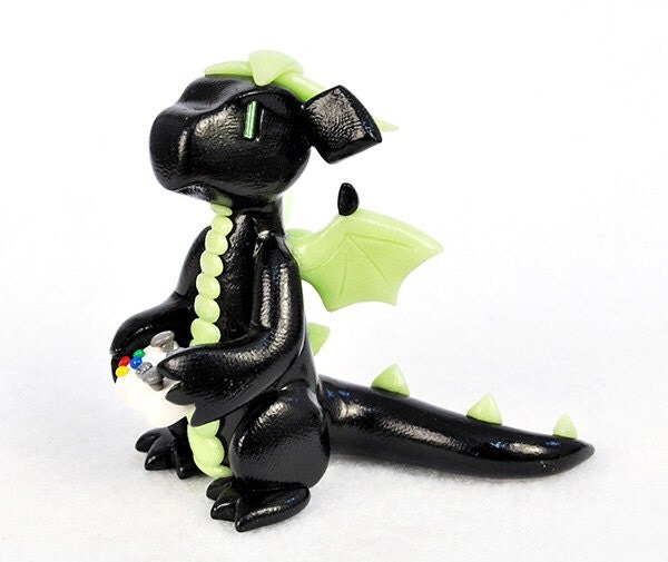 Xbox gamer dragon with an Xbox One controller Xbox 360 video