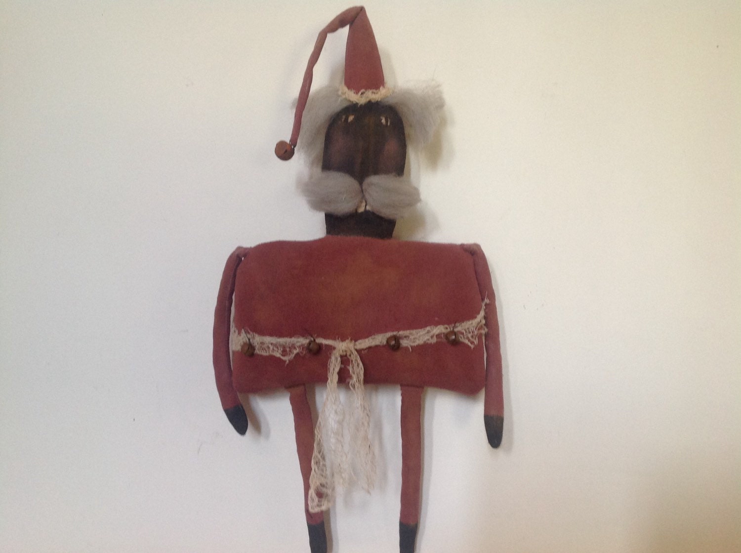 Primitive Wide Santa
