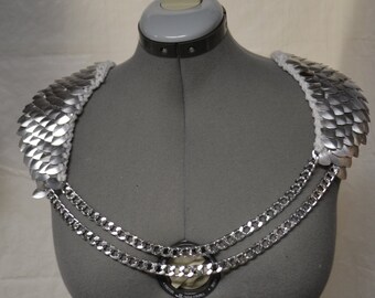 Scale Maille Knitted Dragonhide Armor Gauntlets by Crystalsidyll