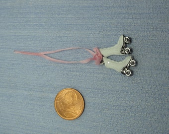 Baby roller skates | Etsy