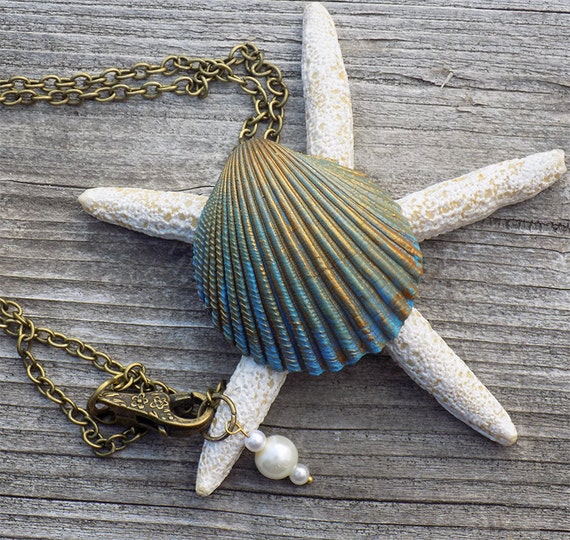 painted shell necklace seashell necklace shell pendant hand