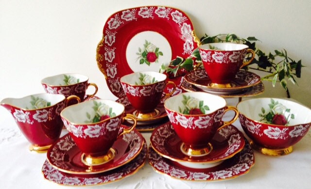 Striking Windsor Tea Set, Red Rose, 1950s, Staffordshire – Haute Juice