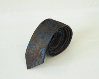 Fighter jet necktie. Tie Fighter airplane