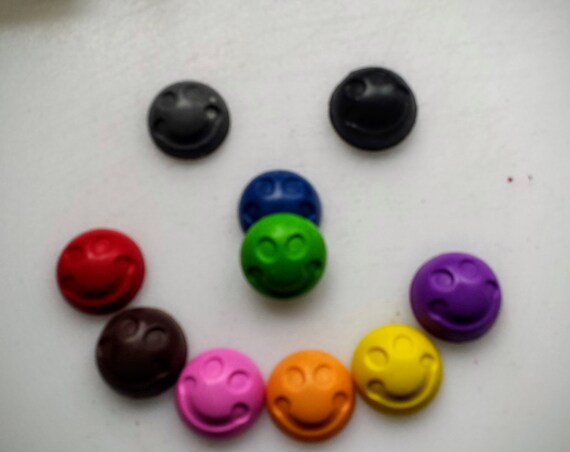 10 Smiley Face Crayons by EduCareCreate on Etsy