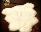 Premium Faux Fur Rugs Throw Blankets and Bedspreads by FurAccents