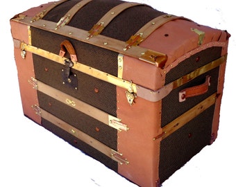 Camel back trunk | Etsy