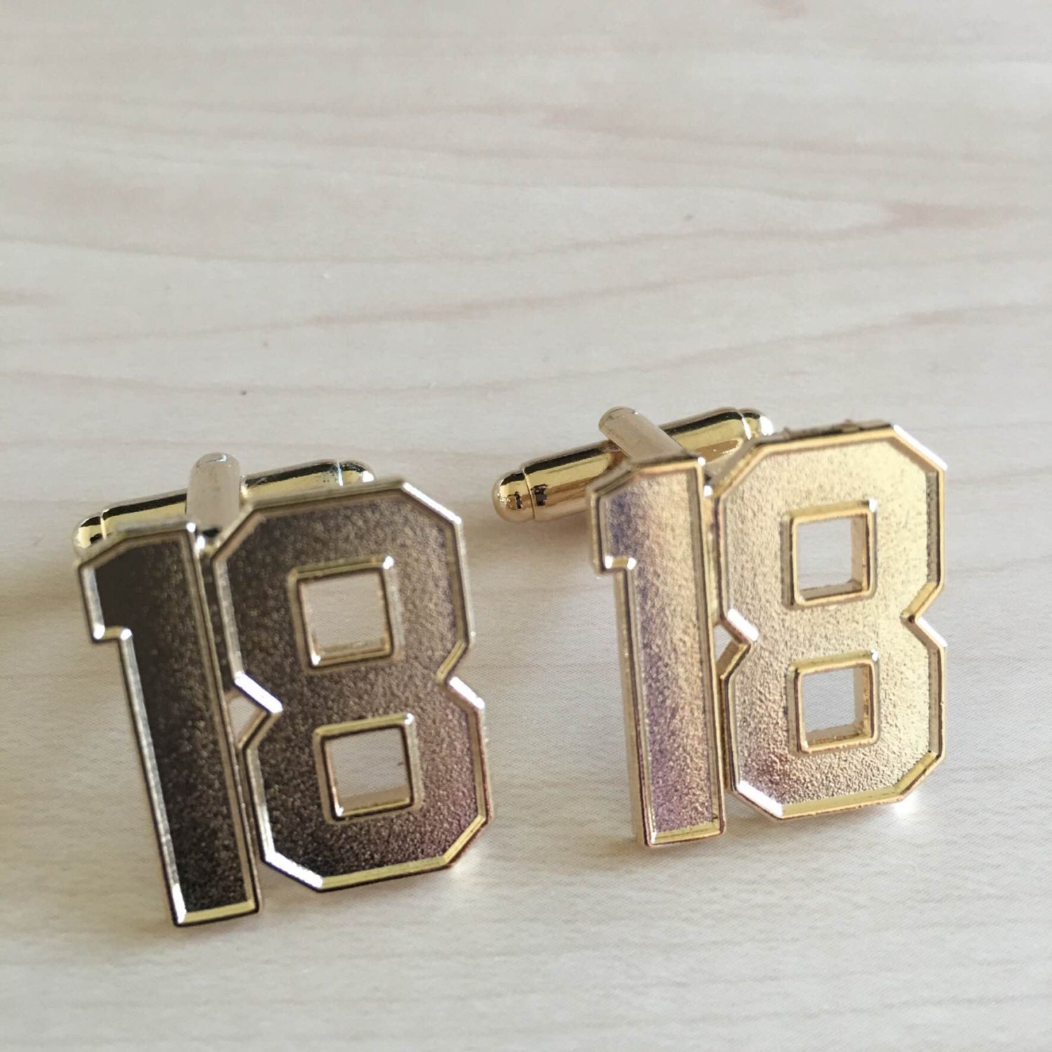 Number 18 CUFFLINKS Jersey Style 0.8 Tall GOLD PLATED
