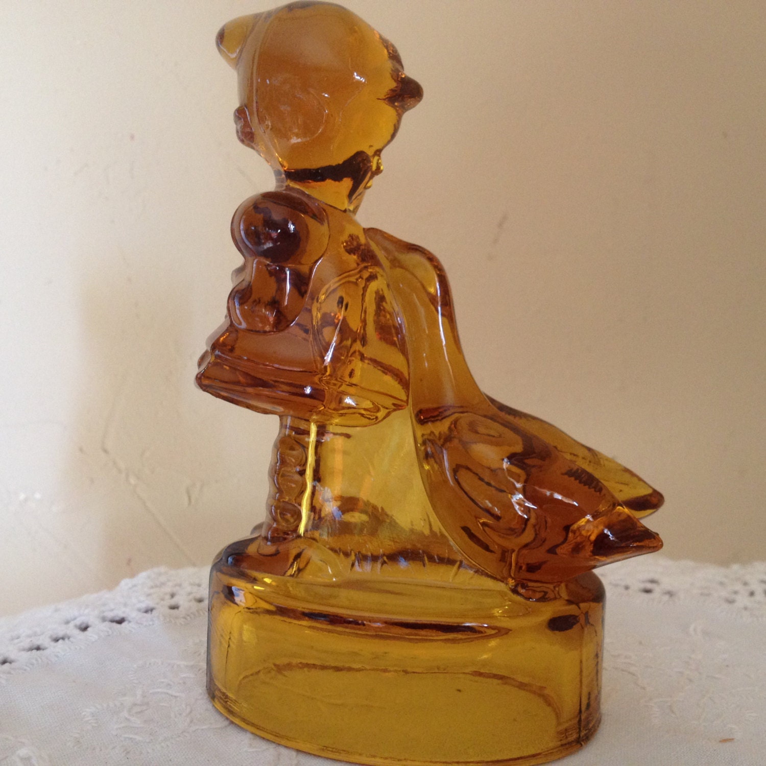 Vintage glass Amber molded glass figurine by LE Smith of a