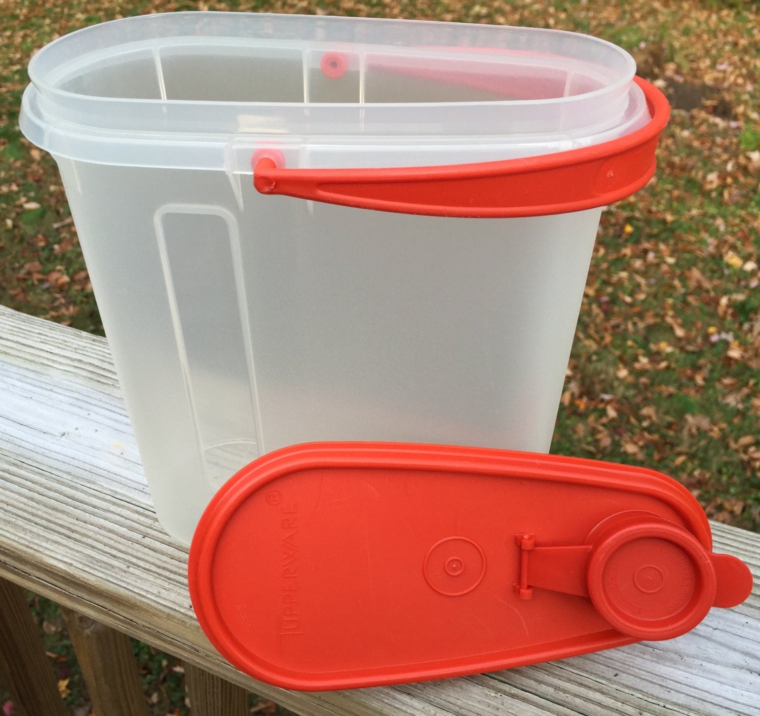 Tupperware Juice Container 64 oz. Never Used Vintage – Haute Juice