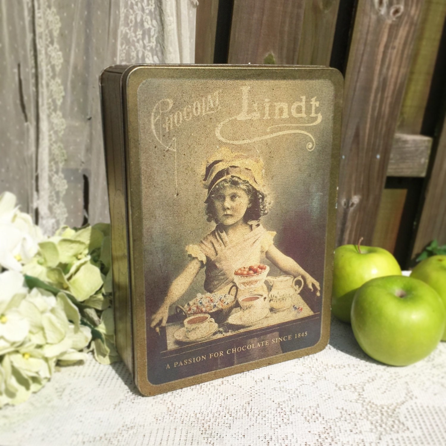 Victorian Style Lindt Chocolates Tin Box, advertising, little girl ...