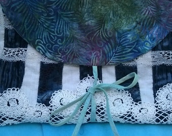 Items similar to Apron from a small Dutch farm - half apron ...