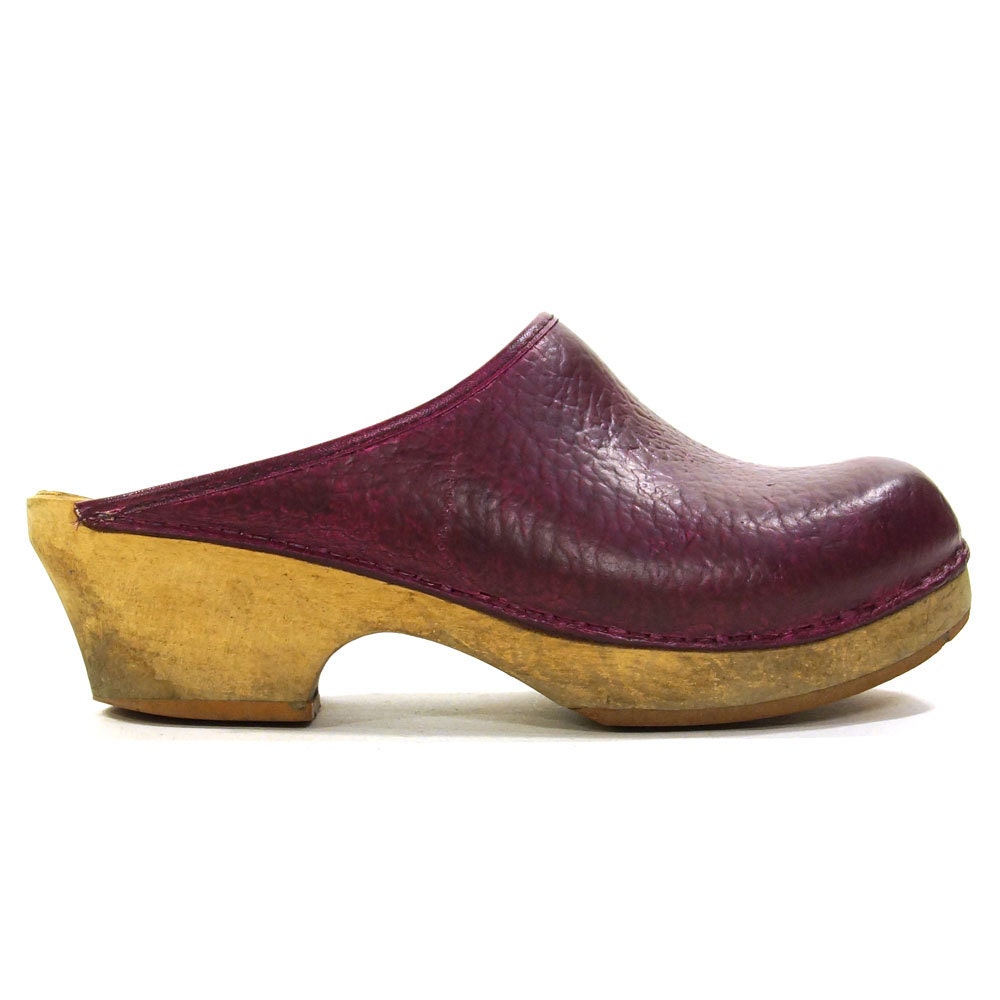60s Danish Clogs / Vintage 1960s Plum Leather Slip On Clogs