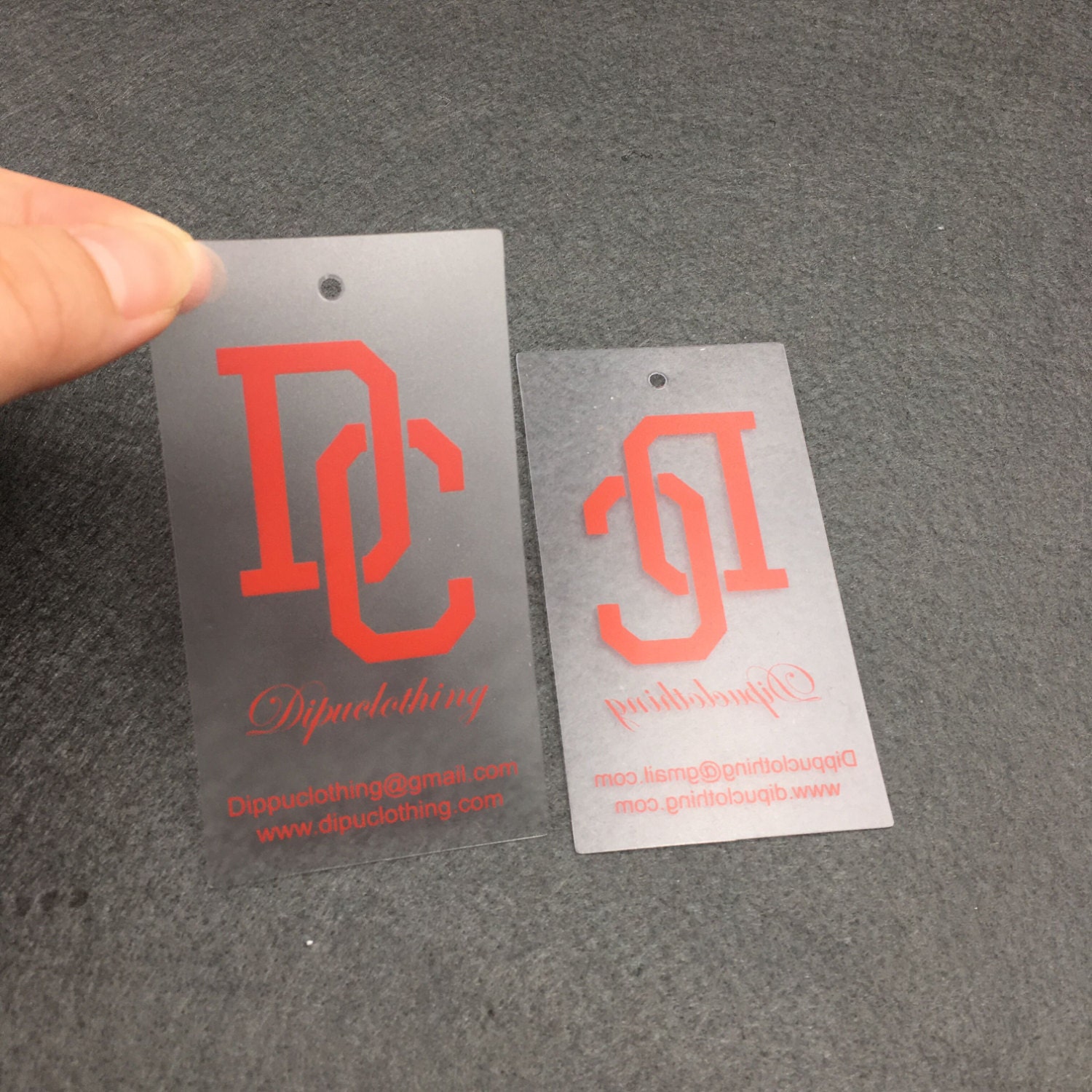 1000 pvc hang tags custom logo plastic hang tags frost hang