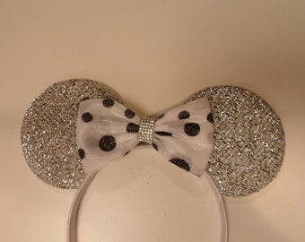 Minnie mouse bride | Etsy