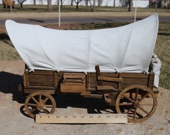 Covered wagon model | Etsy