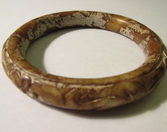 Carved jade bangle | Etsy